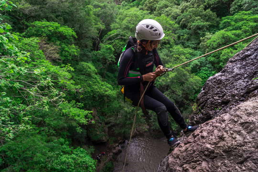 Rock Climbing: Expert Techniques | Gears | Types & Terms