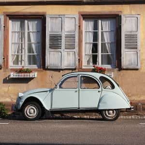 How Old Is a Classic Car? Understanding Age & Cost Criteria